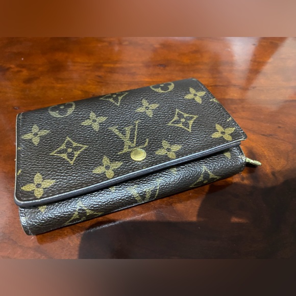 Bags | Authentic Louis Vuitton Wallet | Poshmark